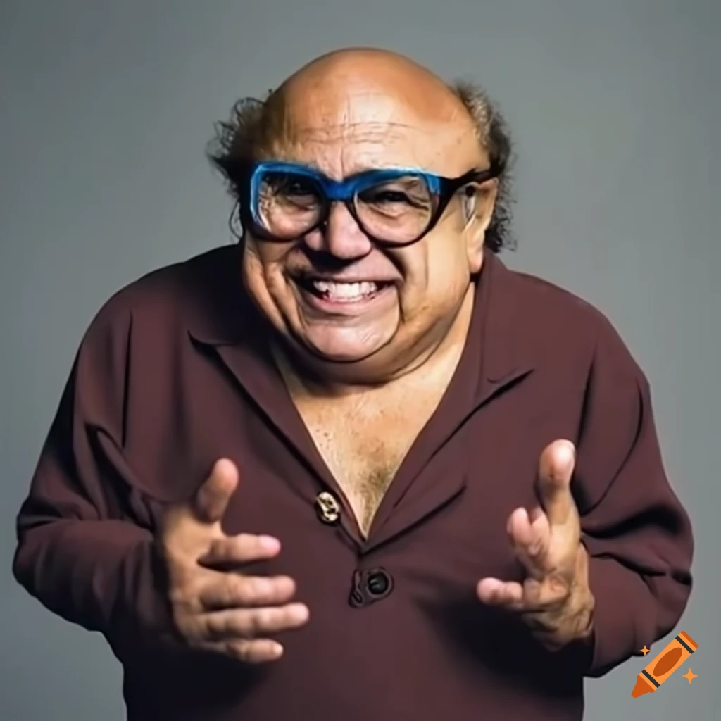 Smiling danny devito on Craiyon